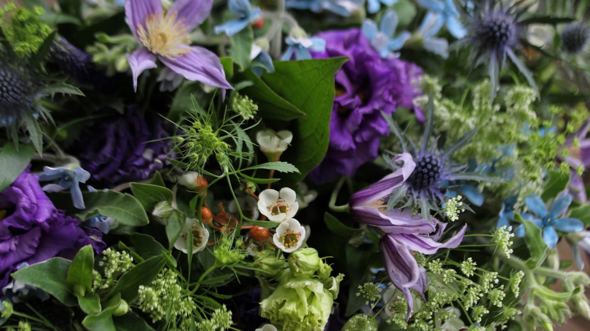 Teet ja Kahvit | Kukkakauppa Miccishop | Wolt