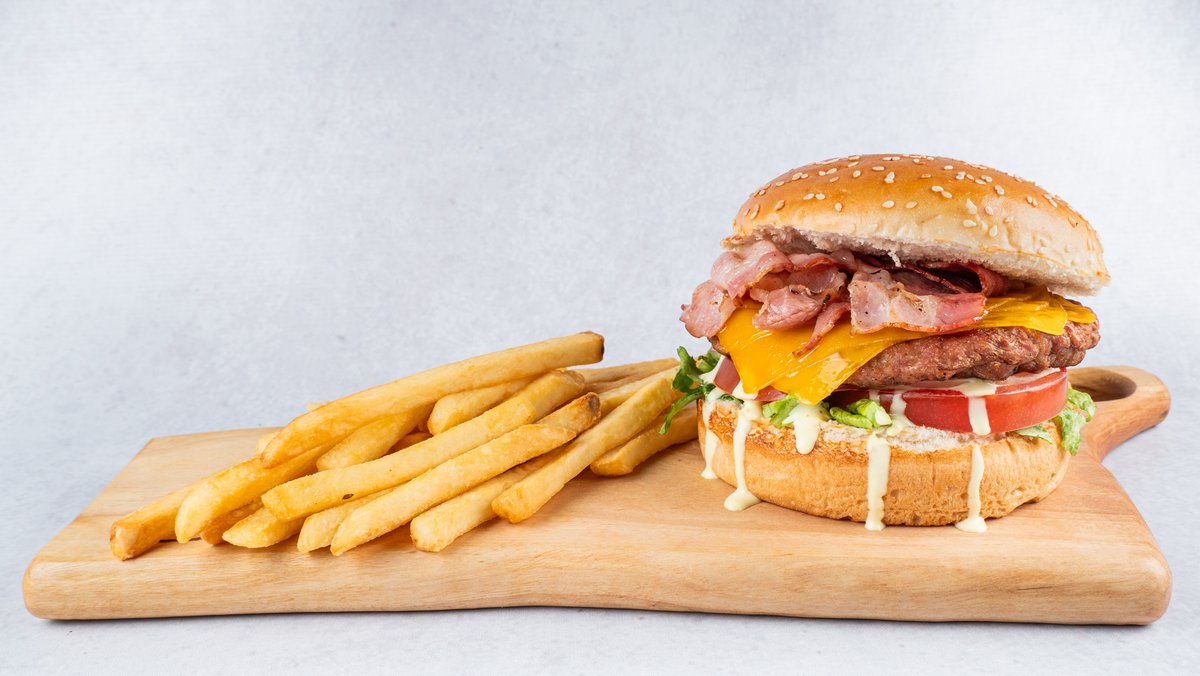 Noa Gyradiko | Wolt | Delivery | Skopje