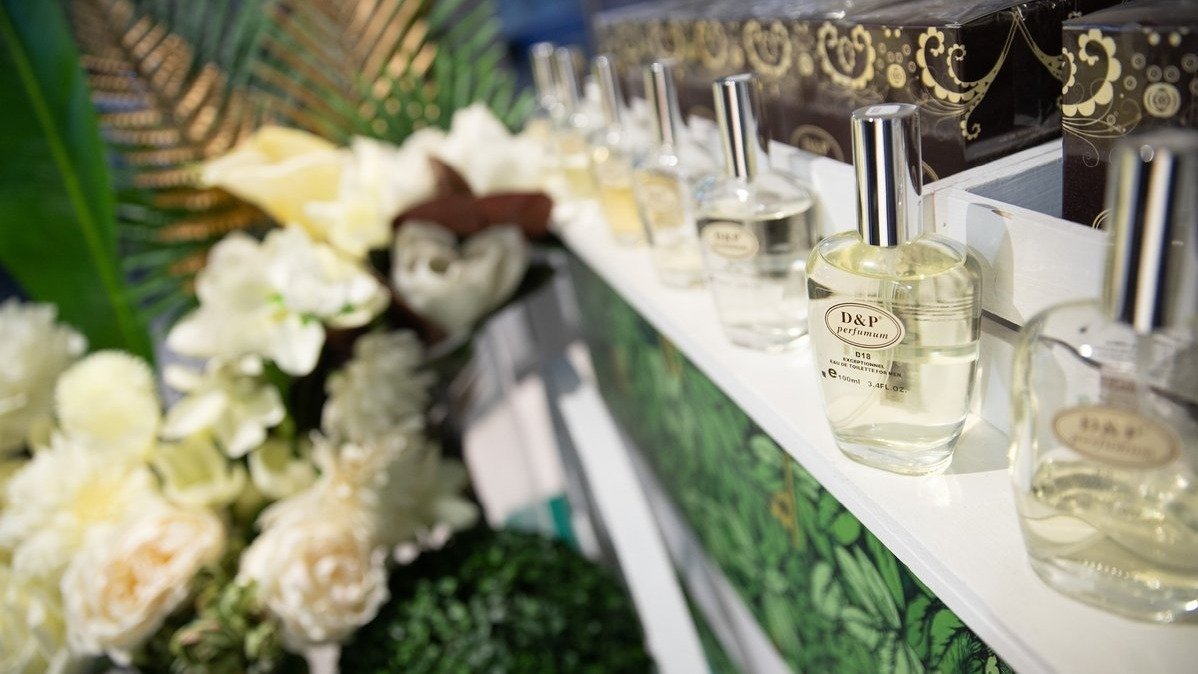 V3: Smells Like Bombshell By Victoria Secret 30ml | Perfumes&more Fgura | Wolt