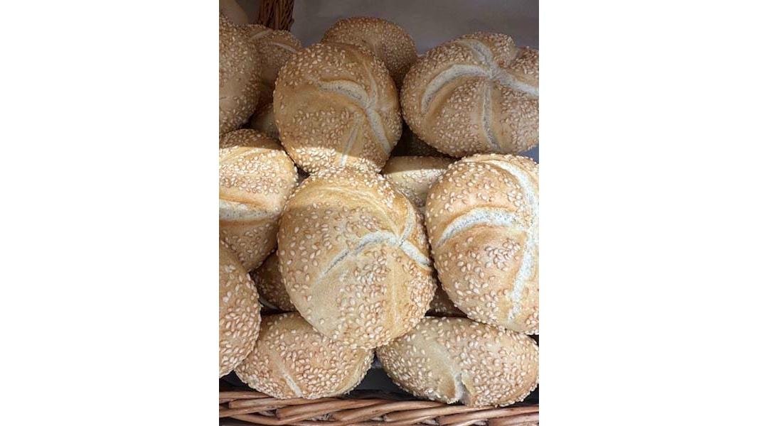 Chifla Kaiser cu susan 58g Lidas | Carrefour Hypermarket Afi Ploiesti ...