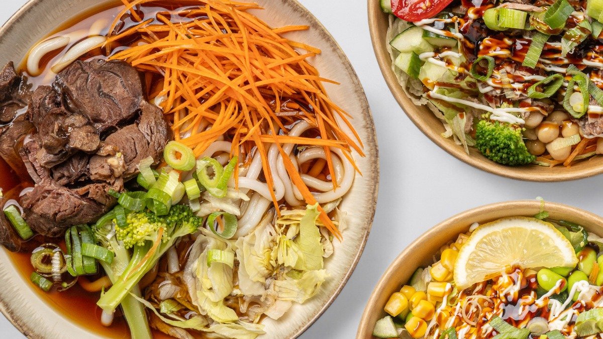 Poke Bowls | Mini Kitchen (Poke Bowl X Matcha Pop) | Wolt