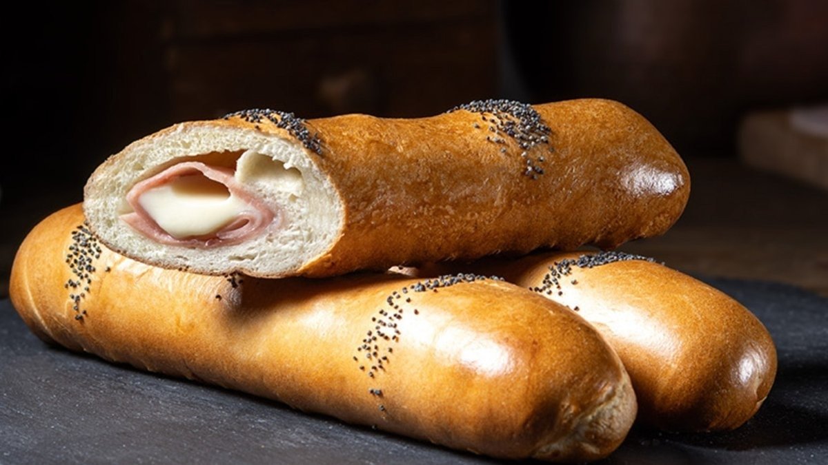 CIASTO ZE SŁODKIM SEREM | Luca Bakery Polna Corner | Wolt