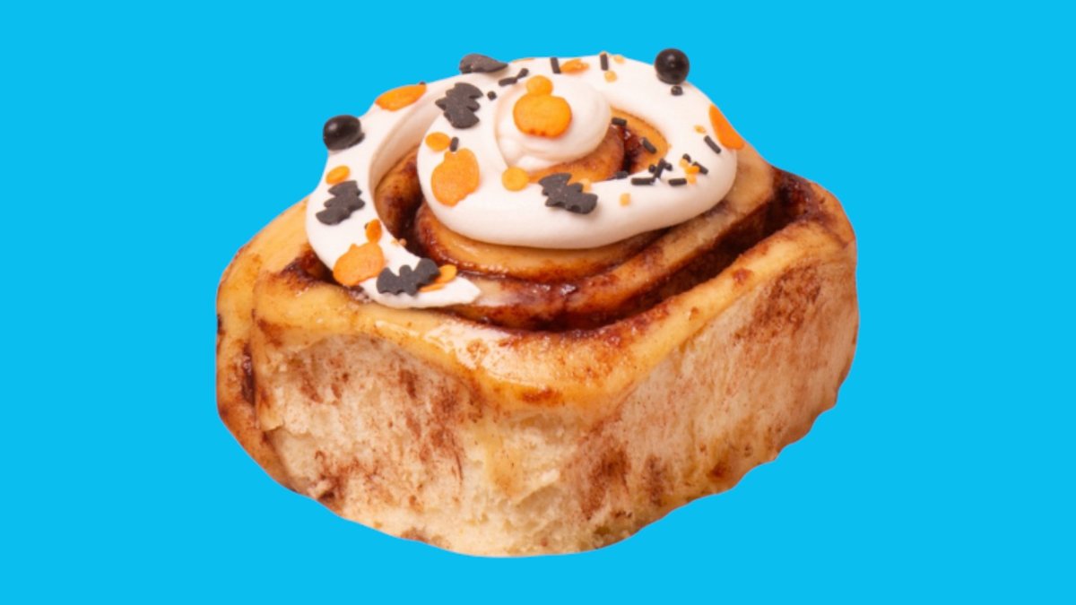 Halloween Rolls 🎃 | Cinnamood München | Wolt