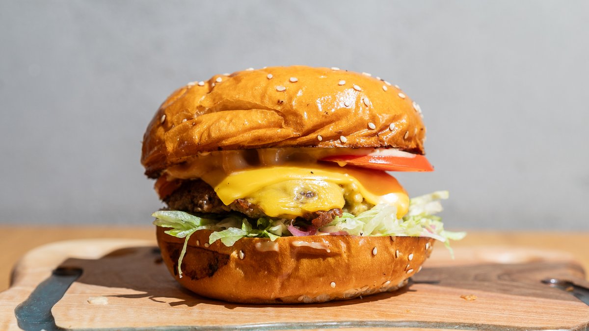 Batranu` Sas Burger Grill - Arhitectilor | Wolt | Livrare | Sibiu