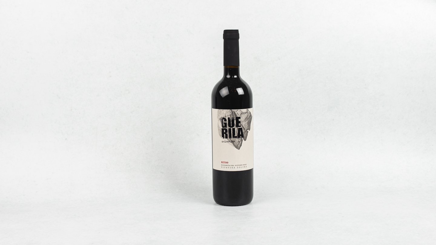 Retro Red Cuvee, Guerila (0.75 l) | Dekanter Vina | Wolt