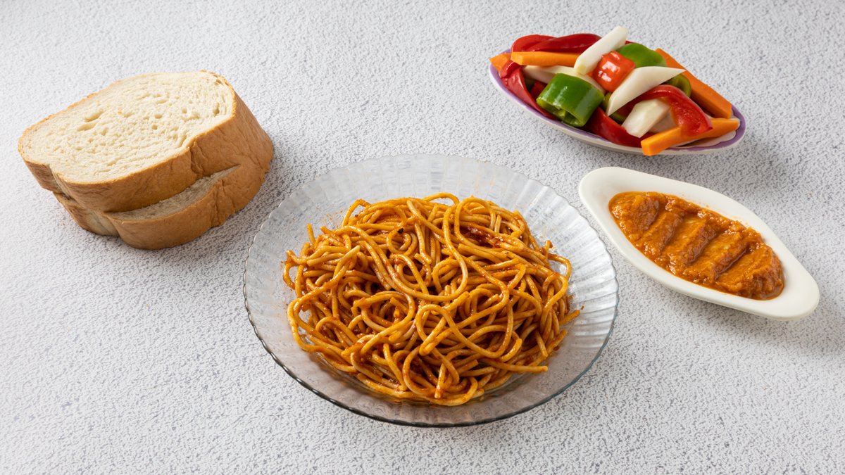 ‫מקרוני בסלסה פיקנטית 🌶 – Bechor and Shoshi | Bnei Brak – Wolt