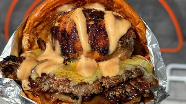 Ricky Jr's Smash Burgers Qormi | Wolt | Delivery | Malta