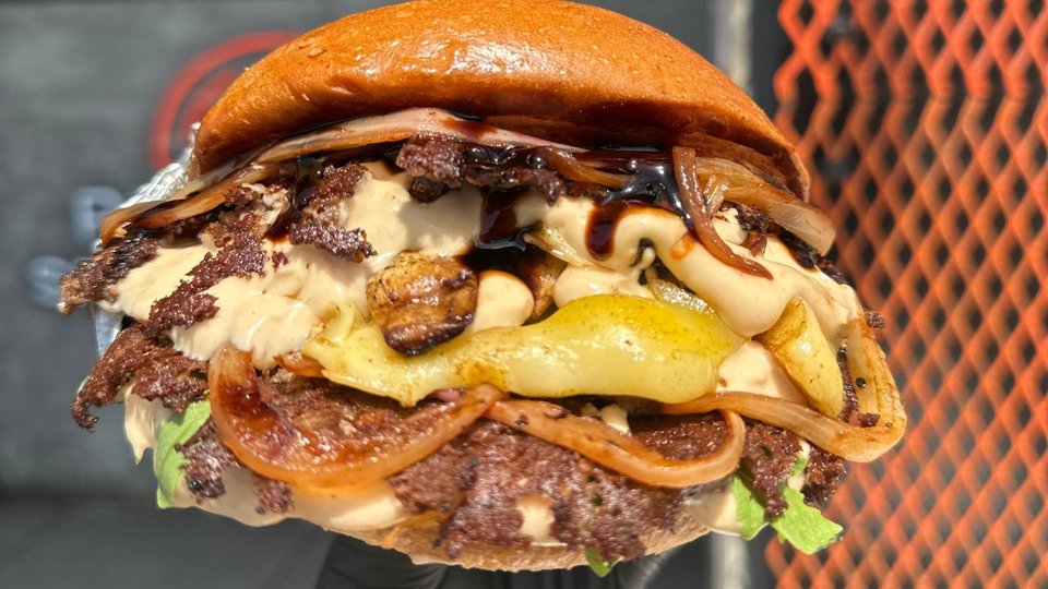 Ricky Jr's Smash Burgers Qormi | Wolt | Delivery | Malta