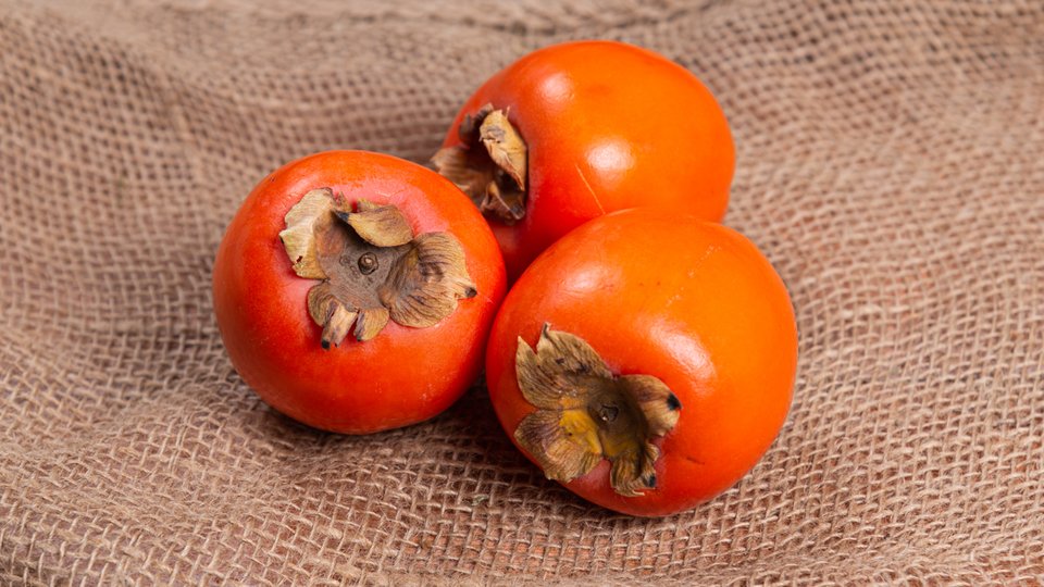 Japanska jabuka kaki 500g | Mali Kalenić Njegoševa | Wolt