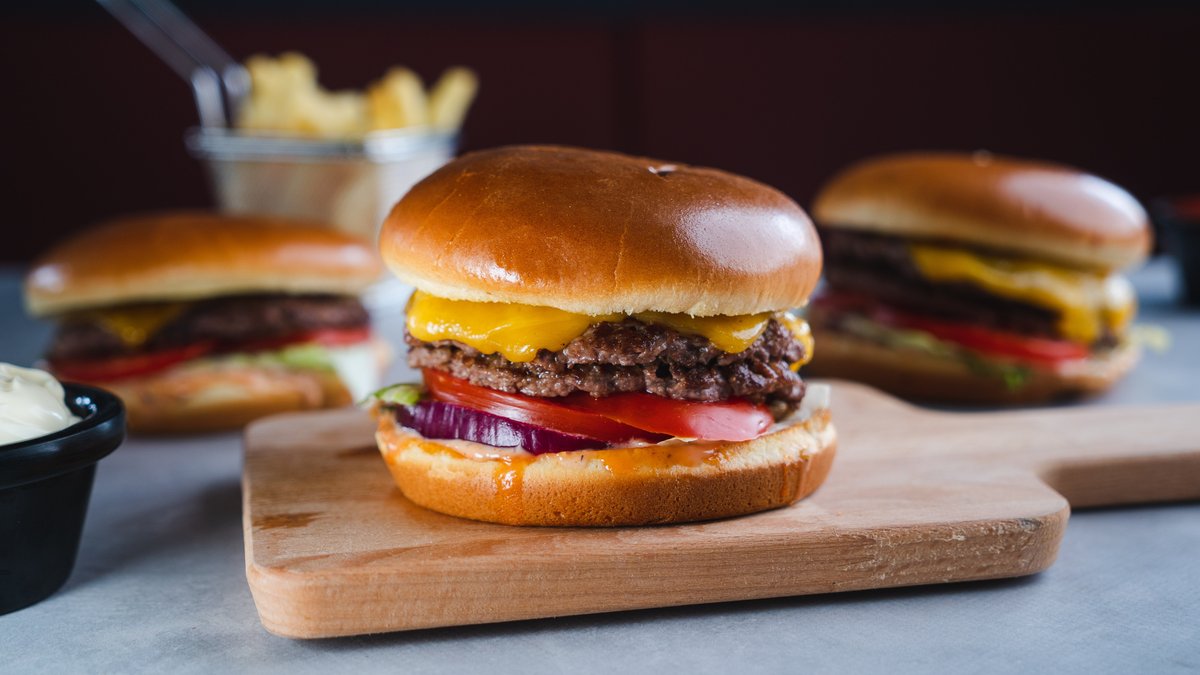 Burger Connection | Limassol | Order online | Wolt | Delivery