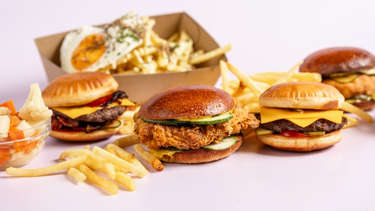 Burger Service | Wolt | Delivery | Prague