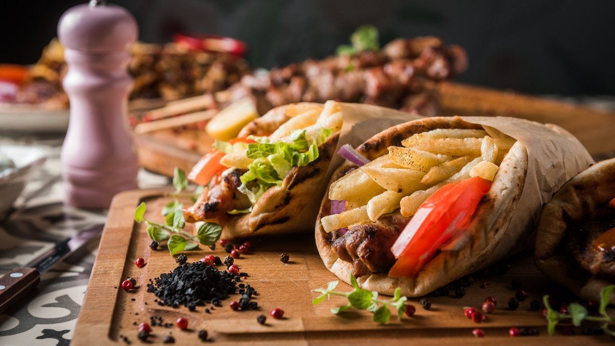 Meat n Roses | Wolt | Delivery | Athens