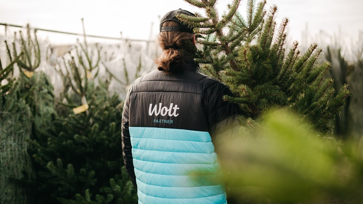 Choinkowy Kurier | Wolt | Dostawa | Warszawa